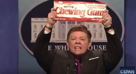 Watch Melissa Mccarthy Returns As Sean Spicer On Snl