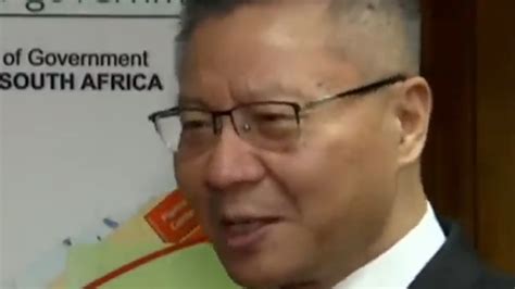 张维为：中国不怕制裁，想要孤立中国的美国终将被孤立凤凰网视频凤凰网