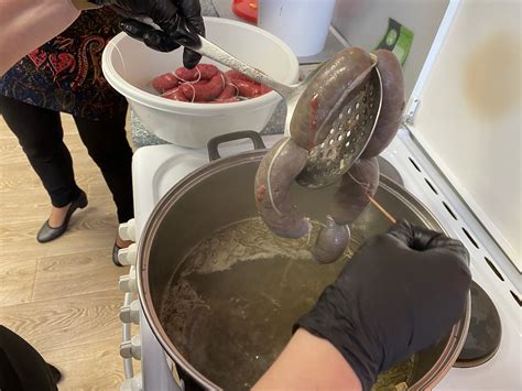 Ambla Koolis Harjutasid õpilased Verivorstide Valmistamist Eesti Err