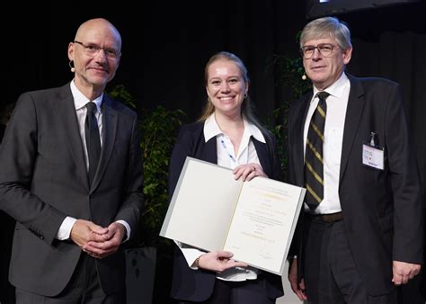 Dr Katharina Emily Marie Hellenthal Erhält Den Promotionspreis Der Dgai