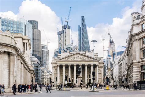 22 Toll Bild Bank London Deutsche Bank On The Verge Of Retreating