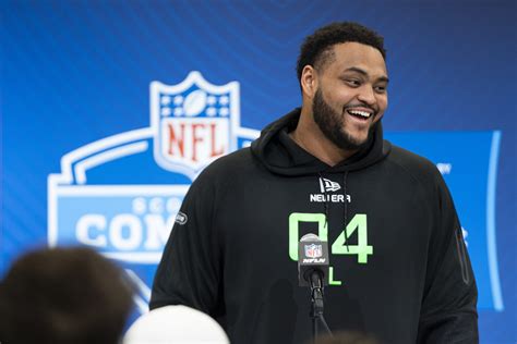 Logan Brown Nfl Draft Projections 5 Landing Spots For The Kansas Ol