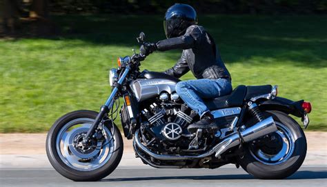 The Yamaha Vmax A Motorcycle Like No Other Smart Turn System