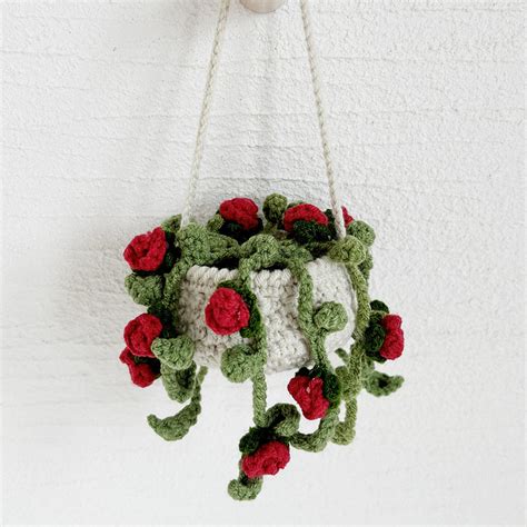 Ravelry String Of Roses Pattern By Lilys Lyric