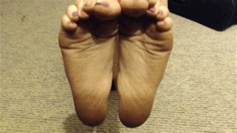 Krissys Toe Wiggles And Foot Clapping Flexible Foot Queen Clips4sale