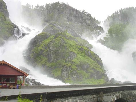 Langfoss One Of The Tallest Permanent Waterfalls In Norway