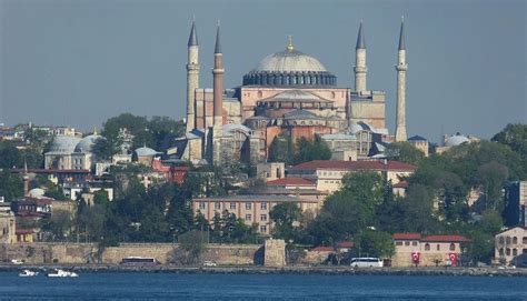 „hagia Sofia între Creștinism și Islamism” Un Documentar De Excepție