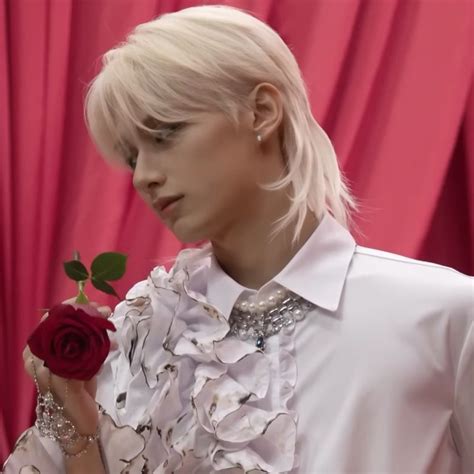 Pin By Bee On Long Hair Svt Seventeen Jun Seventeen Junhui Seventeen