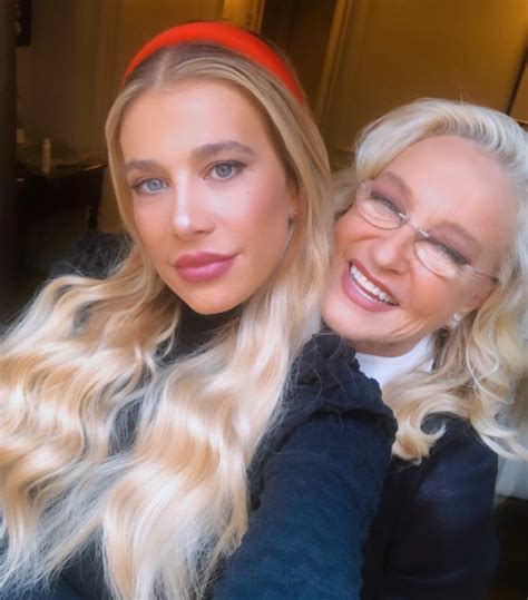 È Morta Eleonora Giorgi Sex Symbol Che Diventò Una Star Del Cinema Giornale Di Sicilia