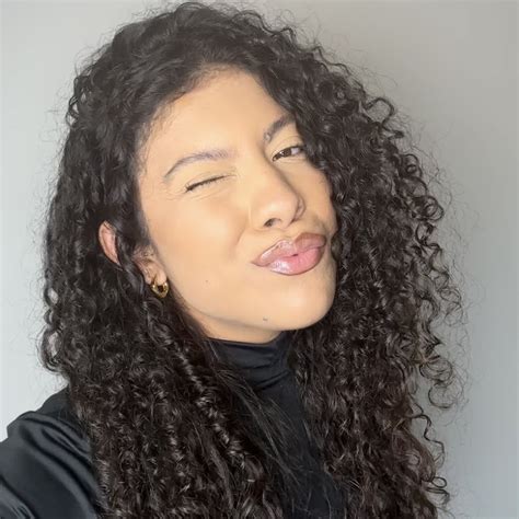 Jordana Freitas Youtube