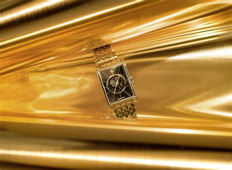Vieren Debuts Vinyl Inspired Gold Skeleton Watch Maxim