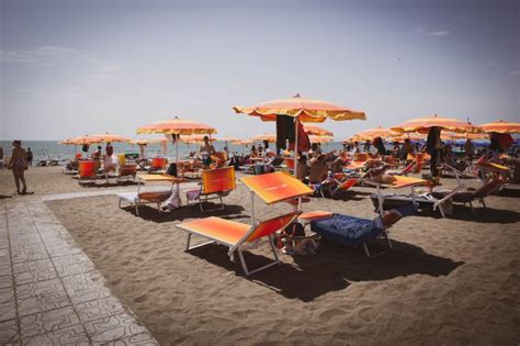 Lido Gallo Castel Volturno Ce Prenotazione Online Spiagge It