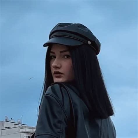 Ія Ефремова Smm Warszawa📍 Iyaefr • Threads Say More