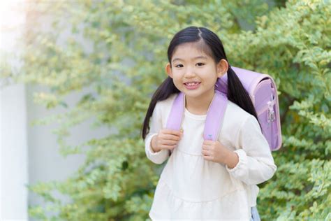 Schulmappe Bilder Durchsuchen 13 875 Archivfotos Vektorgrafiken Und Videos Adobe Stock