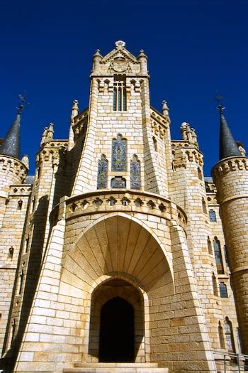 El Espectacular Palacio De Astorga Que Se Parece A Hogwarts Una Obra Que Empezó A Construir