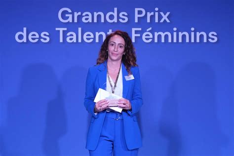 Julie Khaski A été élue Talent Féminin De Lannée Dans La Catégorie