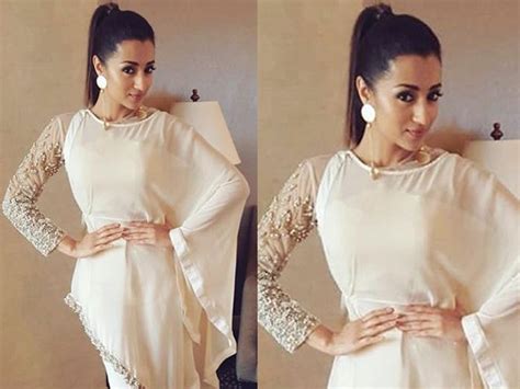 Hottest Wallpapers Of Trisha Set 1