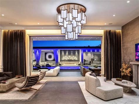 Kylie Jenners New Home In Holmby Hills Los Angeles Happy Haute Home