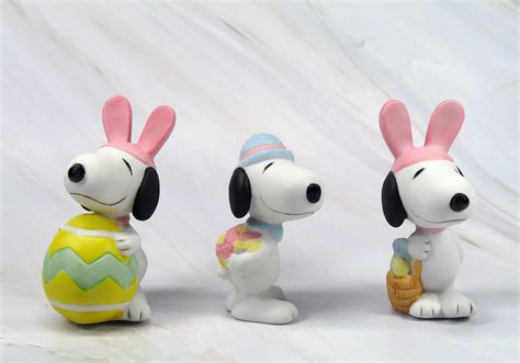 Snoopy Easter Figurine