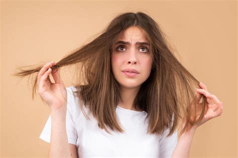 Premium Photo Woman Loosing Hair Hair Loss Problem Baldness