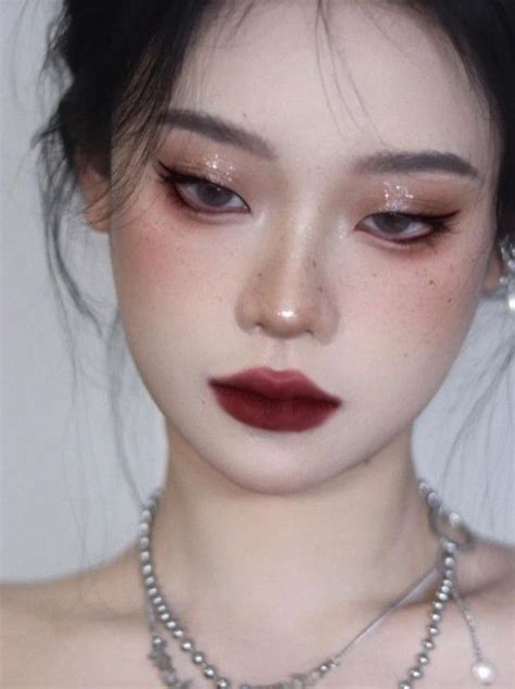 Pin By Elizan Nur On Makyaj Fikirleri Dark Makeup Fancy Makeup