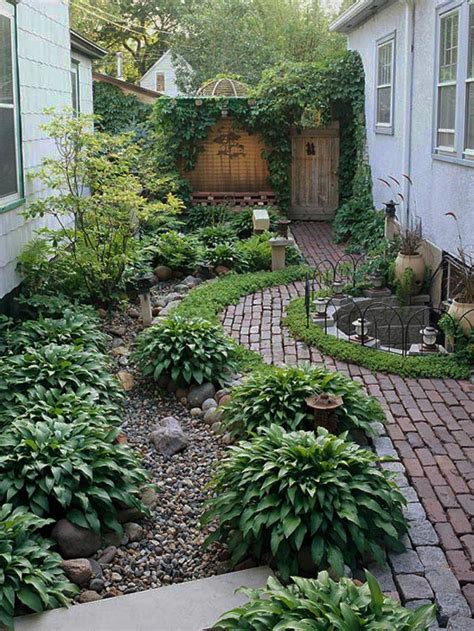 Small Garden Design In Home Home And Design