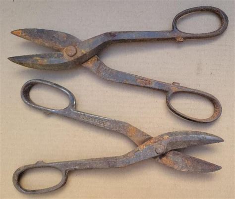 Two Old Rusty Tin Snips For Restoration Or Display Etsy