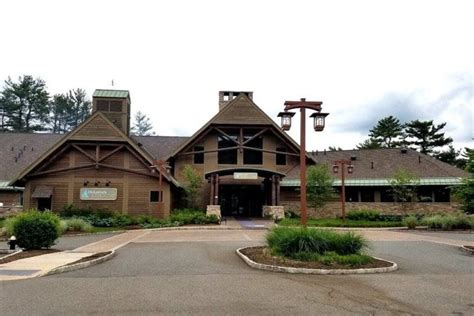 Mcloones Boathouse Virtual Restaurant Concierge