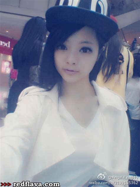 Li Ling 李玲 Wai Wai 歪歪 Sexy Chinese Doll