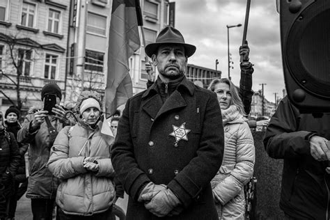 Nezapomenu Na Doktora Jak Dceři Pacienta Oznamuje že Nemá Smysl Tatínka Dál Udržovat Na
