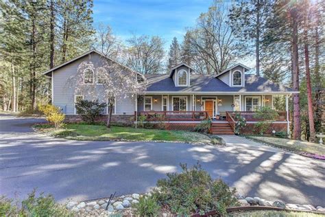 10833 Bubbling Wells Rd Grass Valley Ca 95945 Redfin