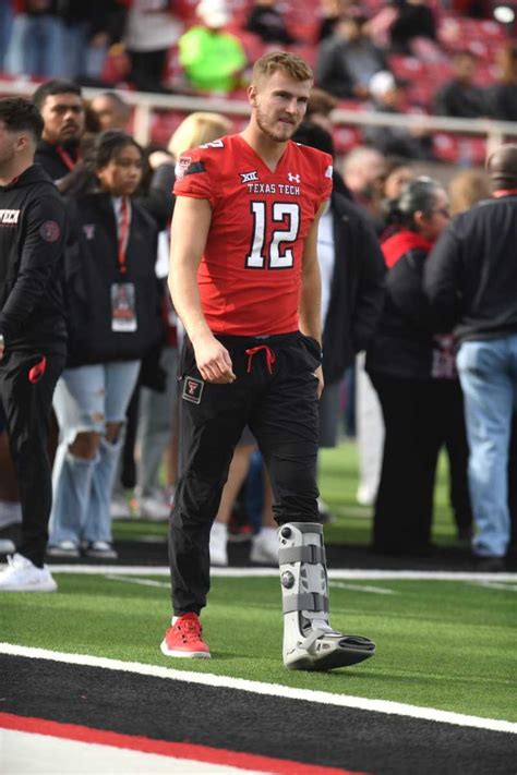 Oregon Football Former Oregon Ducks Quarterback Tyler Shough Enters