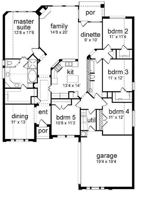 Traditional Style House Plan With 5 Bedrooms 5 Bedroom House Floor