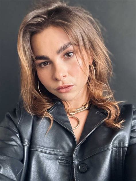 Poly Luna 🎻 Prof Cellist Onlyfans Account Polyluna