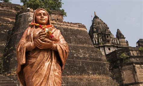 Rajrishi Devi Ahilya Bai Holkar The Architect Of The Cultural Renaissance R Indiaunknown