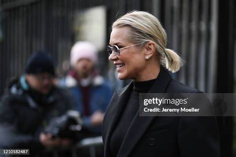 Yolanda Hadid Model Photos And Premium High Res Pictures Getty Images