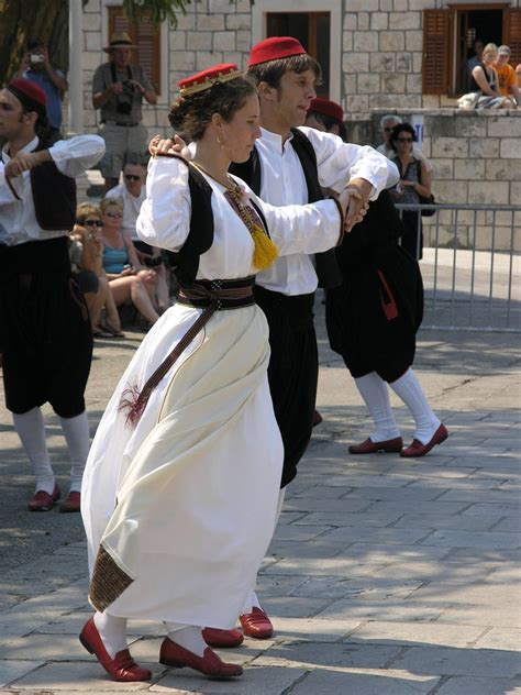 The Traditional Folk Costumes Of Croatia Artofit