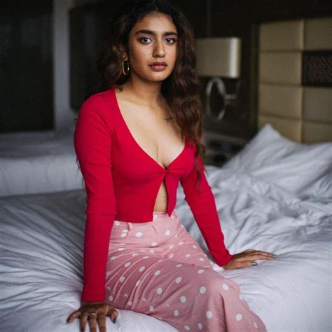 Priya Prakash Varrier Wallpapers Top Free Priya Prakash Varrier