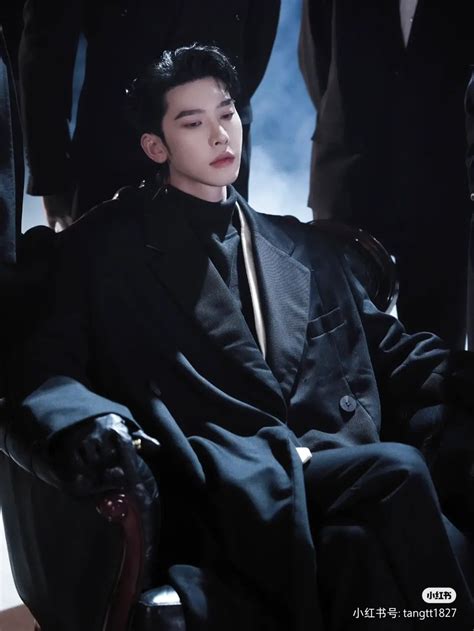 Ghim Của 김민주 Trên 임관 Khuôn Mặt đàn ông Mafia Tạo Dáng Chụp ảnh Cho Nữ