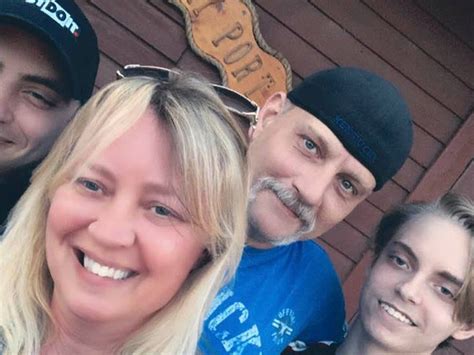 Mari Baxters Instagram Twitter And Facebook On Idcrawl