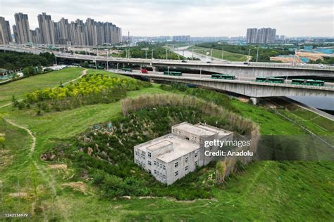 An Aerial View Of The Nail House On July 10 2022 In Zhengzhouhenan