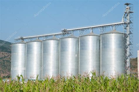 Sex Silos — Stockfotografi © Ollirg06 73952969