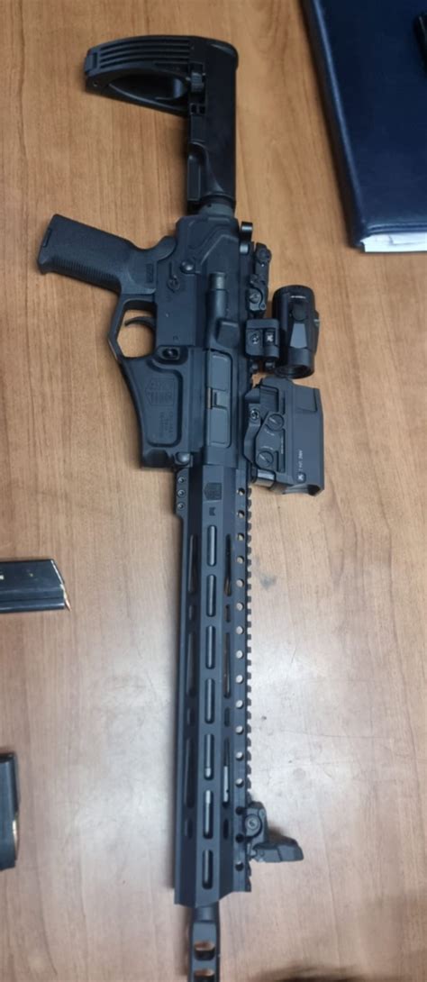 Esto Ubicaron En El Auto Del Esposo De Isel Suñiga