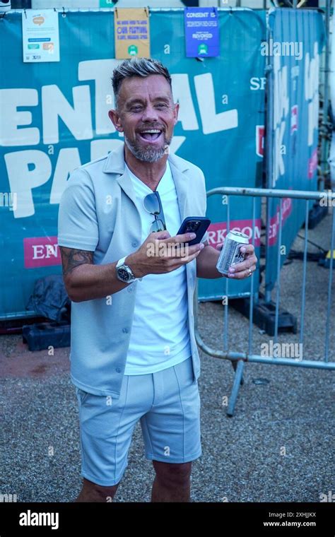 Lee Hendrie And Football Fans At 4thefans” Big Screen Fanpark St