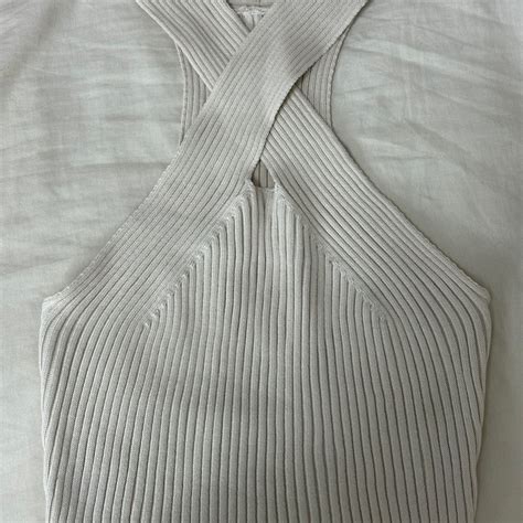 גופיה בז׳ מידה S