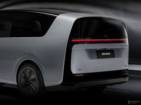 银色理想mega官图官图图片理想mega 2024款 Ultra7851343太平洋汽车网