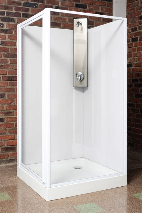 15 Shower Cubicle
