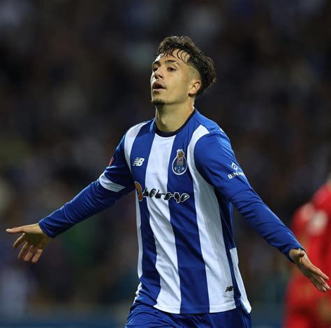 Iván Jaime EstÁ Inscrito Pelo Fc Porto Mas NÃo Pela Liga