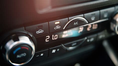 What The Recirculation Button Does On Your Car And When To Use It