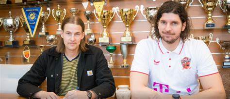 Bjarki Mar Elison Menja Manaskova U Vespremu Balkan